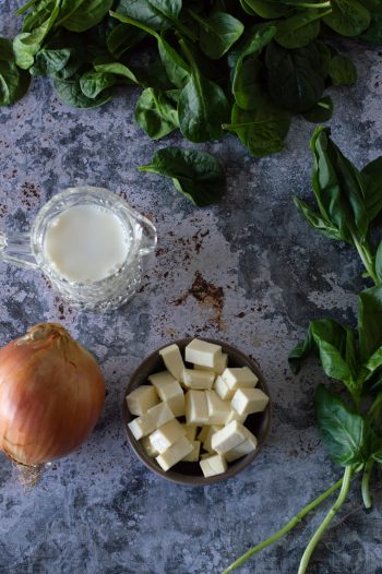 Peruvian Pesto or Green Pasta Recipe (Tallarines Verdes)